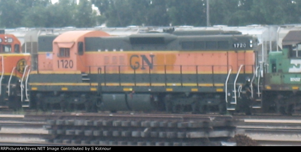 Retired BNSF SD9 at Northtown Mpls Yard in 2011.
